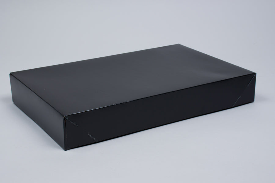 Black Glossy Gift Box – Embroidery and Engraving Concepts